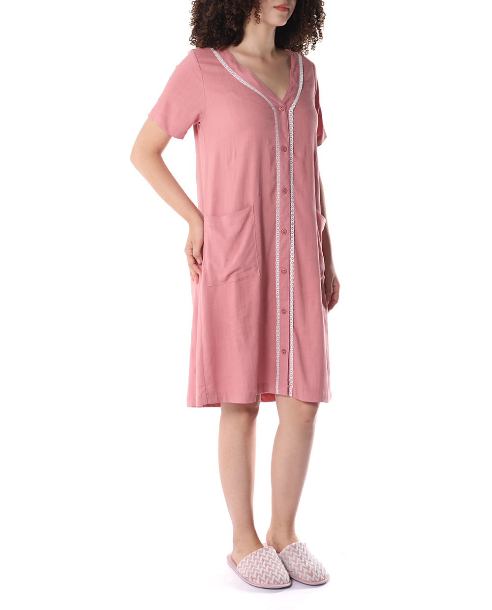 Bata con manga con botones rosado vieja