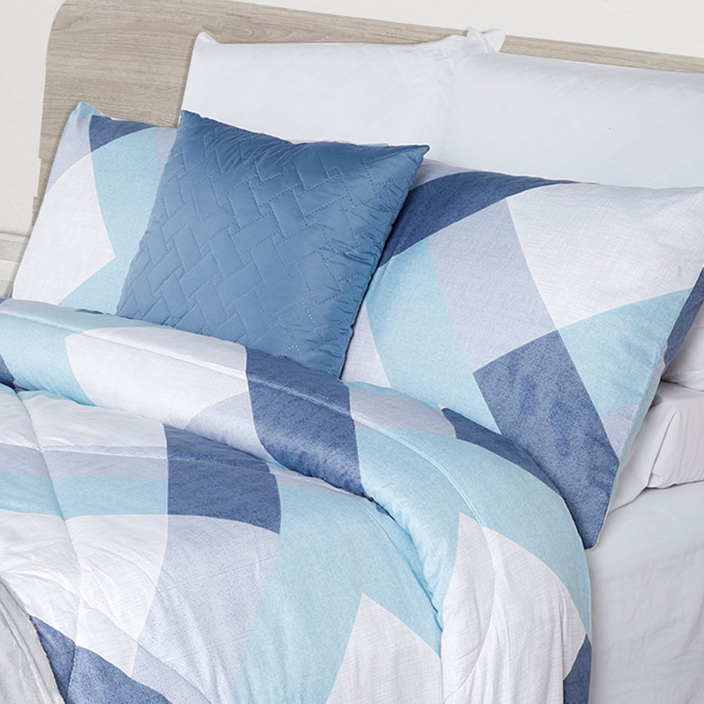 Edredón azul cielo + frazada