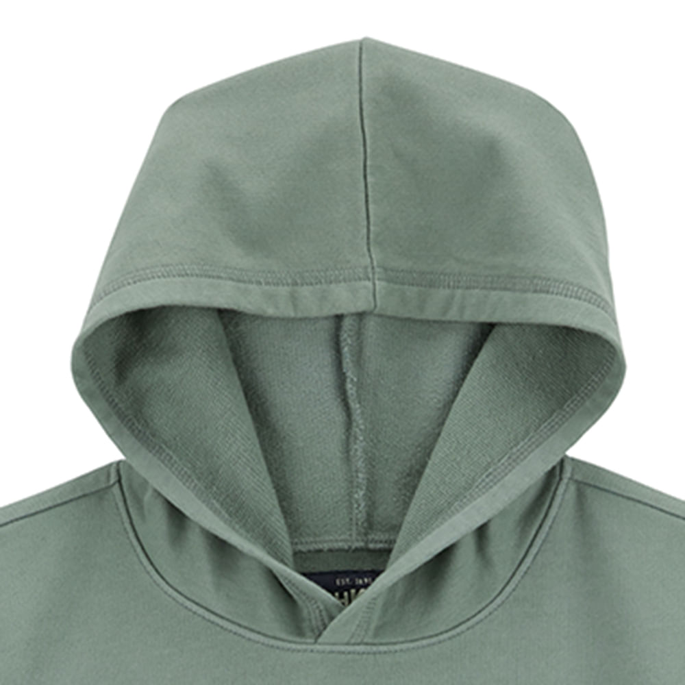 Chumpa con hoodie verde de niño