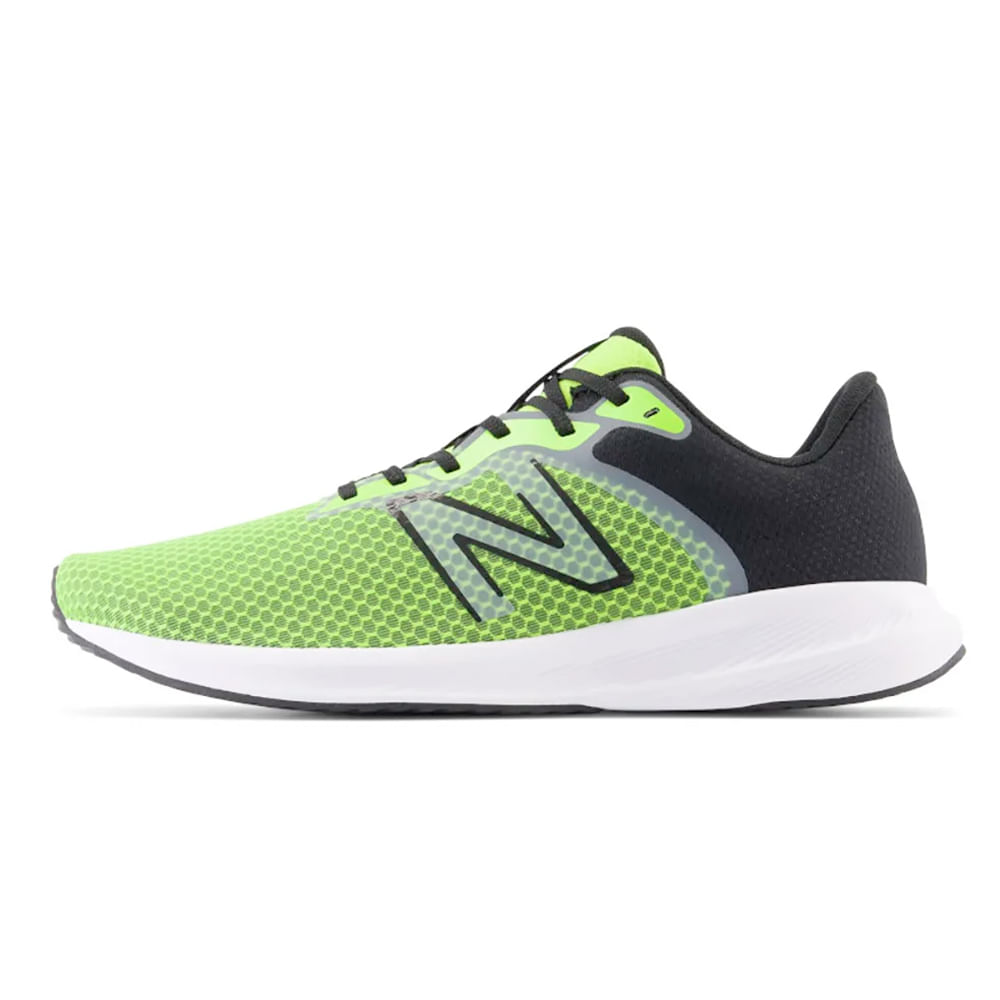 Zapato deportivo New Balance color verde para hombre - Siman Costa Rica