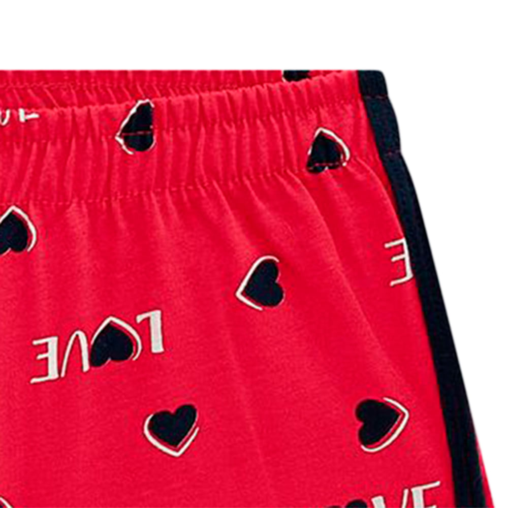 Short rojo con estampado de corazones para niña