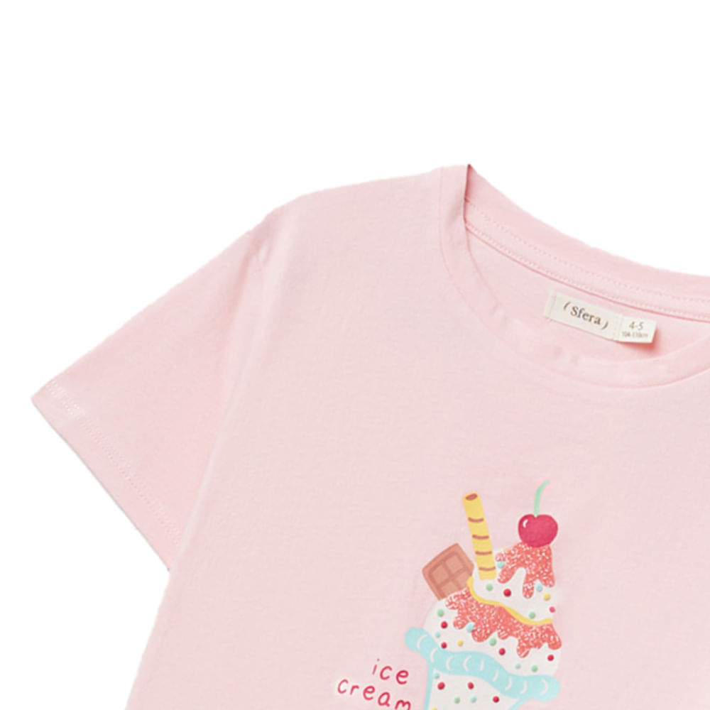 Blusa rosada de niña