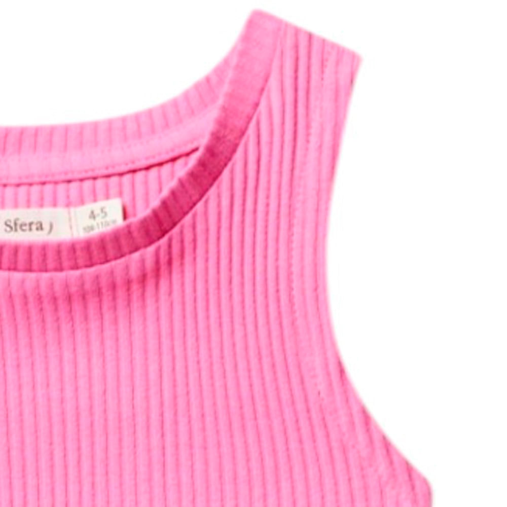 Blusa rosada con acanalado para niña