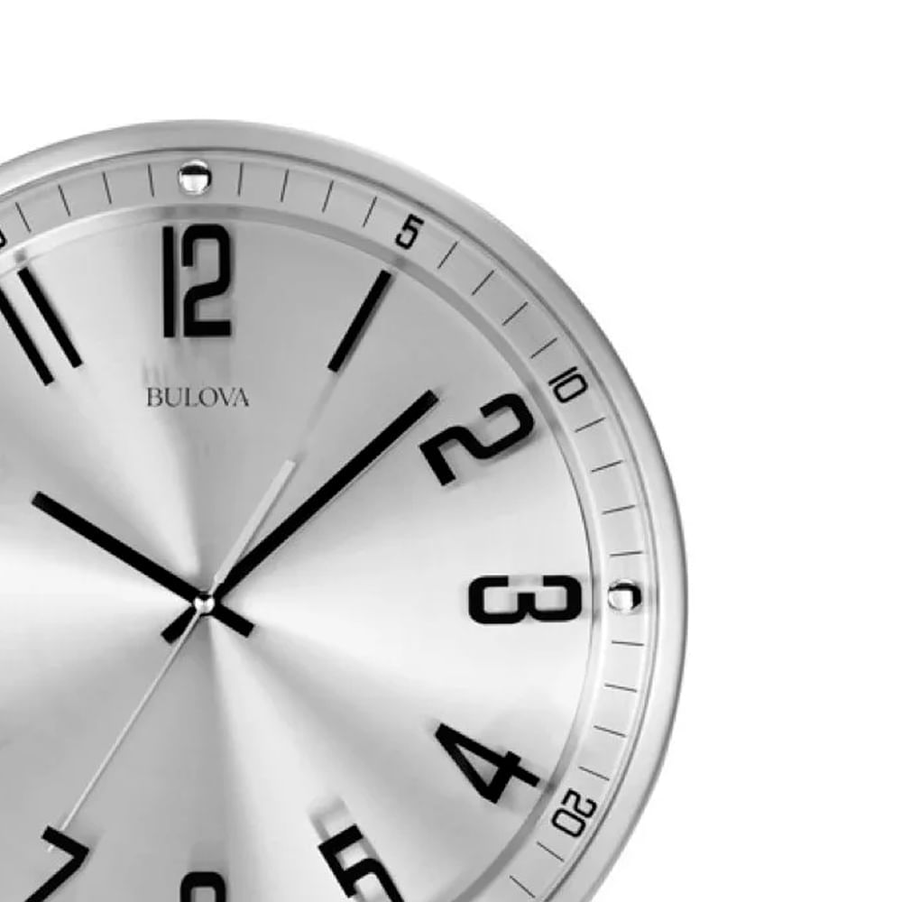 Reloj Bulova para pared