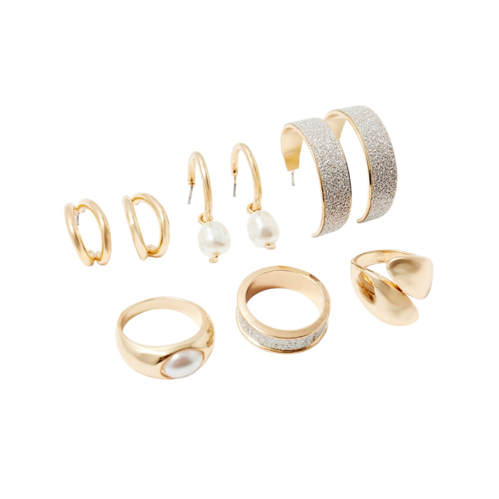 Set de aretes y anillos dorados para dama - Siman Costa Rica