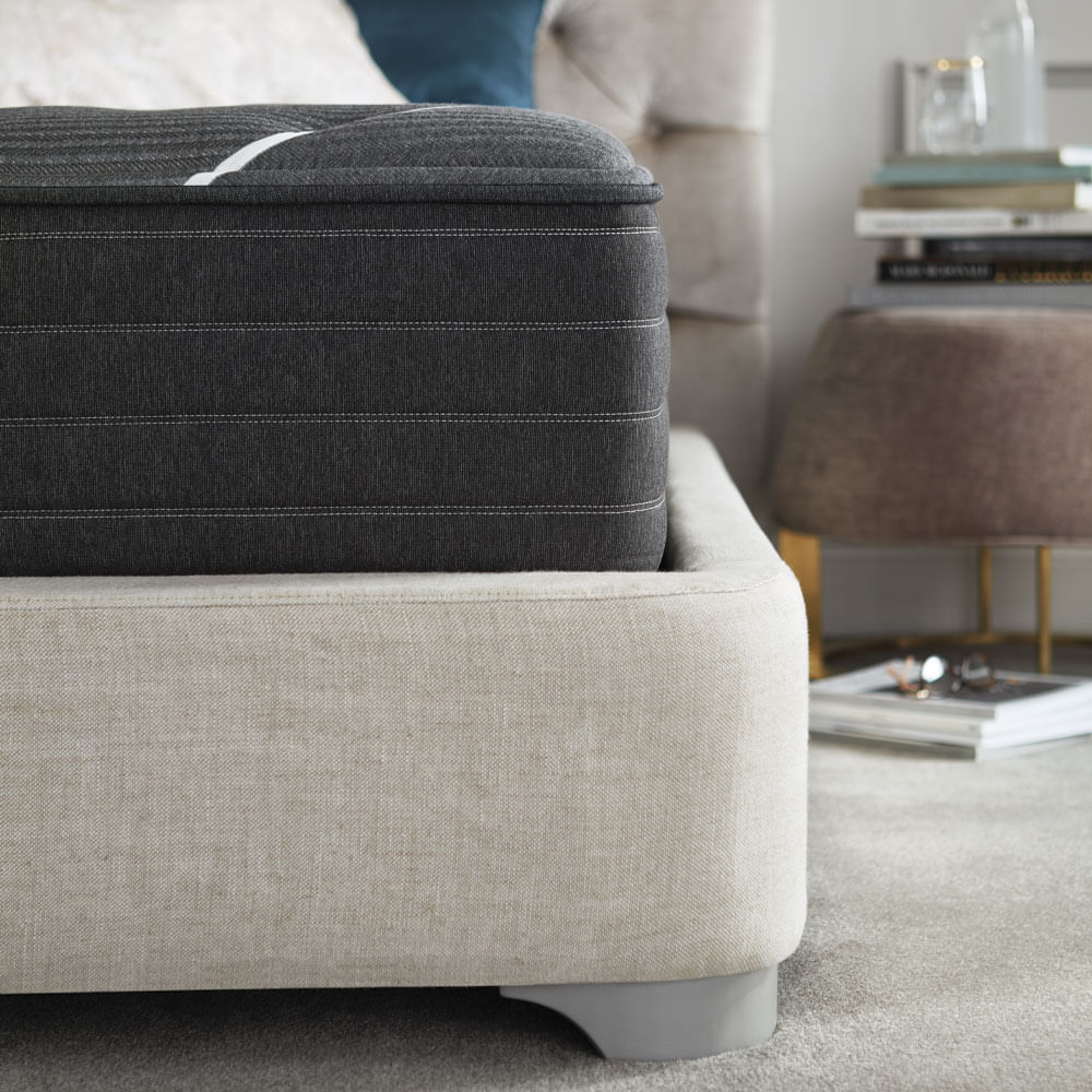 Cama Black K-Class confort firme Memory Foams - Siman Guatemala