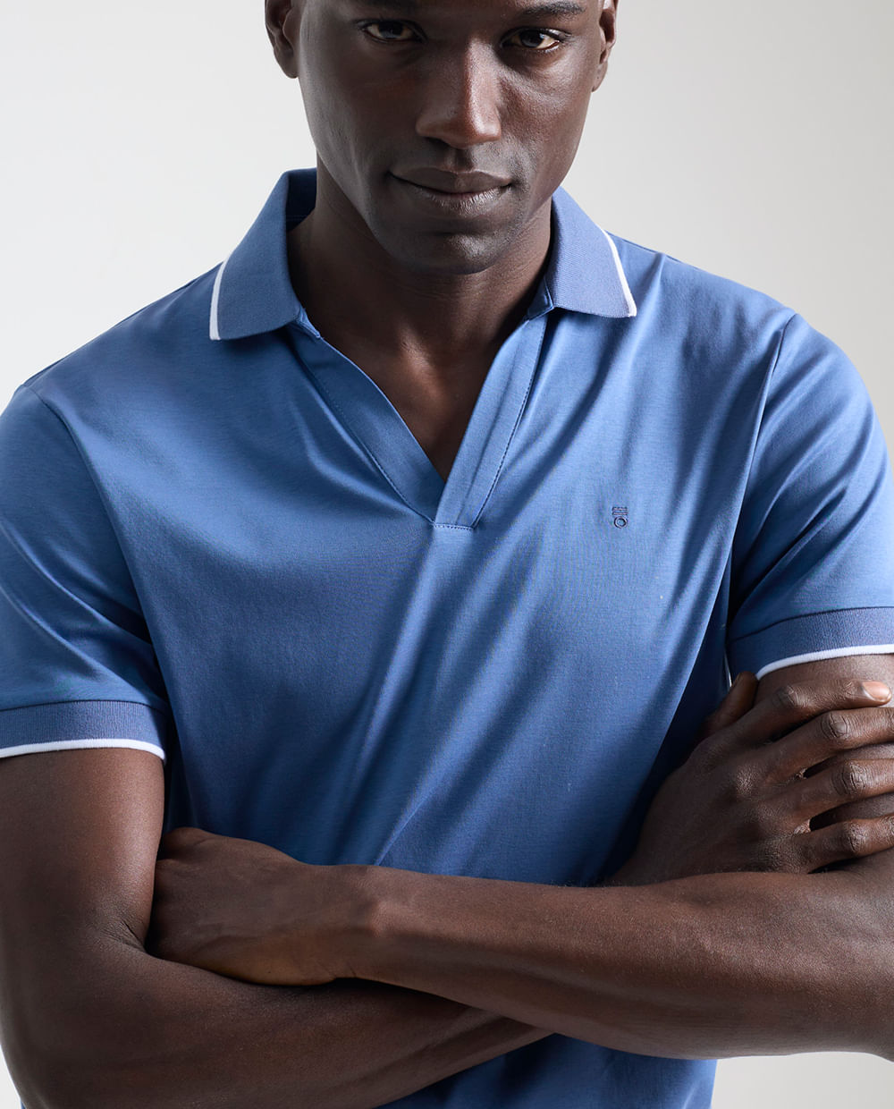 Camisa polo Puro Ego azul sólida para hombre - Siman El Salvador