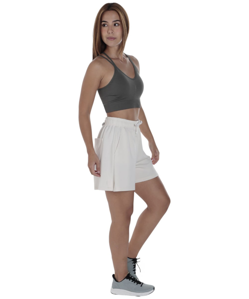 Short deportivo Boomerang ivory sólido para mujer - Siman El Salvador