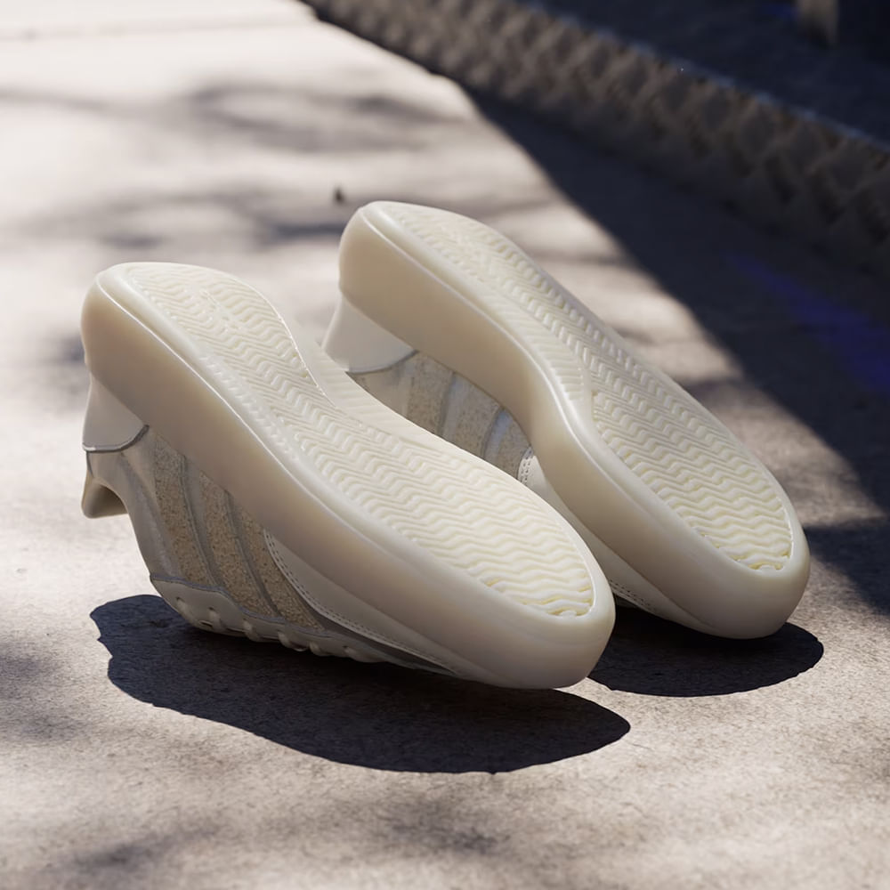 Zapato Adidas Barreda color blanco casual para mujer - Siman El Salvador