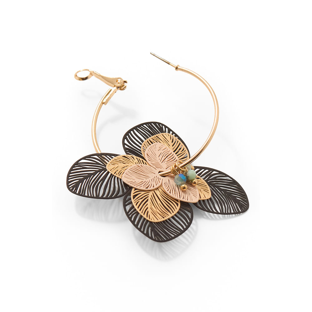 Aretes de flor color dorado para mujer - Siman Costa Rica